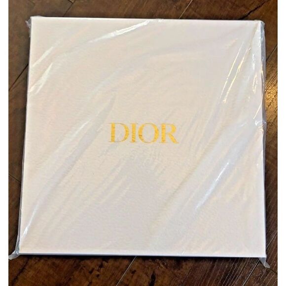 Dior | Toys | Dior Puzzle Around The World 50 Piece Collectors New 2024 ...